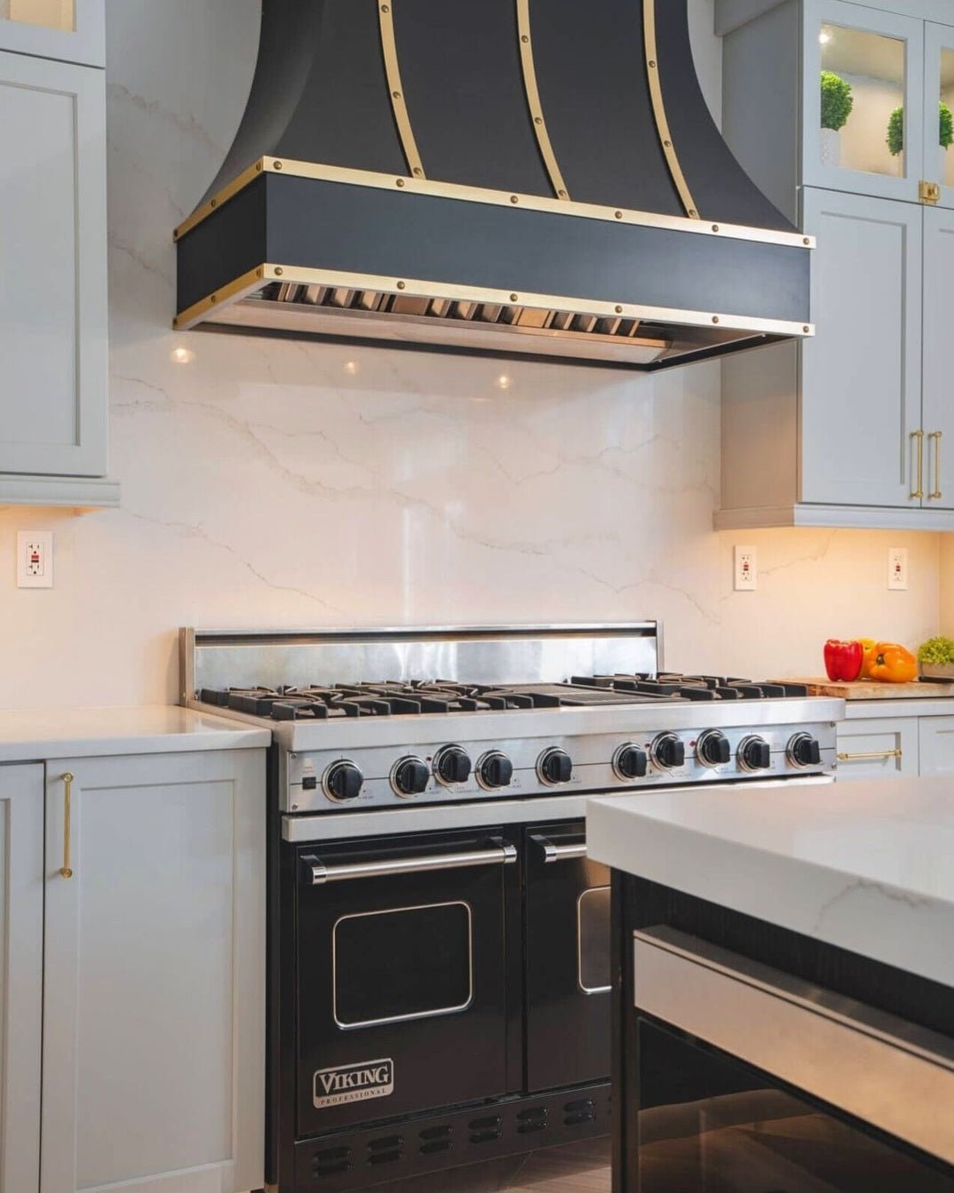 Buy Borghini Gold Emerstone for only $1,995.00 at Zicana Boutique