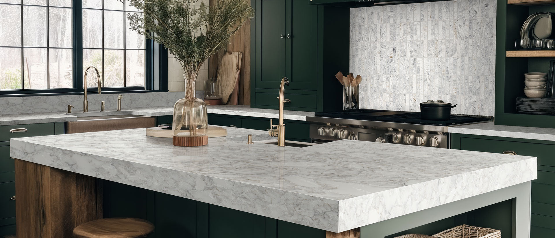 Buy Calacatta Ocellio Msi Q for $2,345 at Zicana Boutique